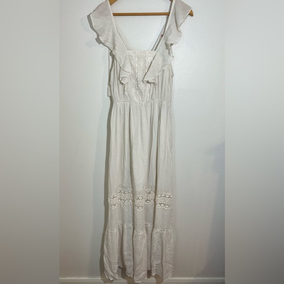 Mossimo Supply Co. | Dresses | Nwt Cream Mossimo Maxi Dress M | Poshmark